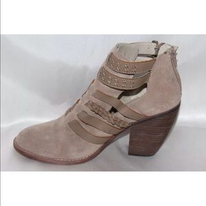 soho cobbler nyc | Shoes | Soho Cobbler Nyc Tan Suede Woven Ankle Boots ...